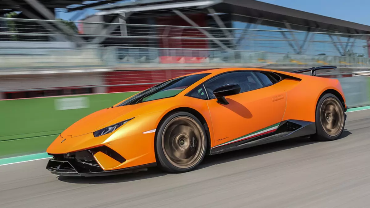 Peb nias Lamborghini Huracan ua yeeb yam nyob rau hauv lem ntawm Imola 1004_20