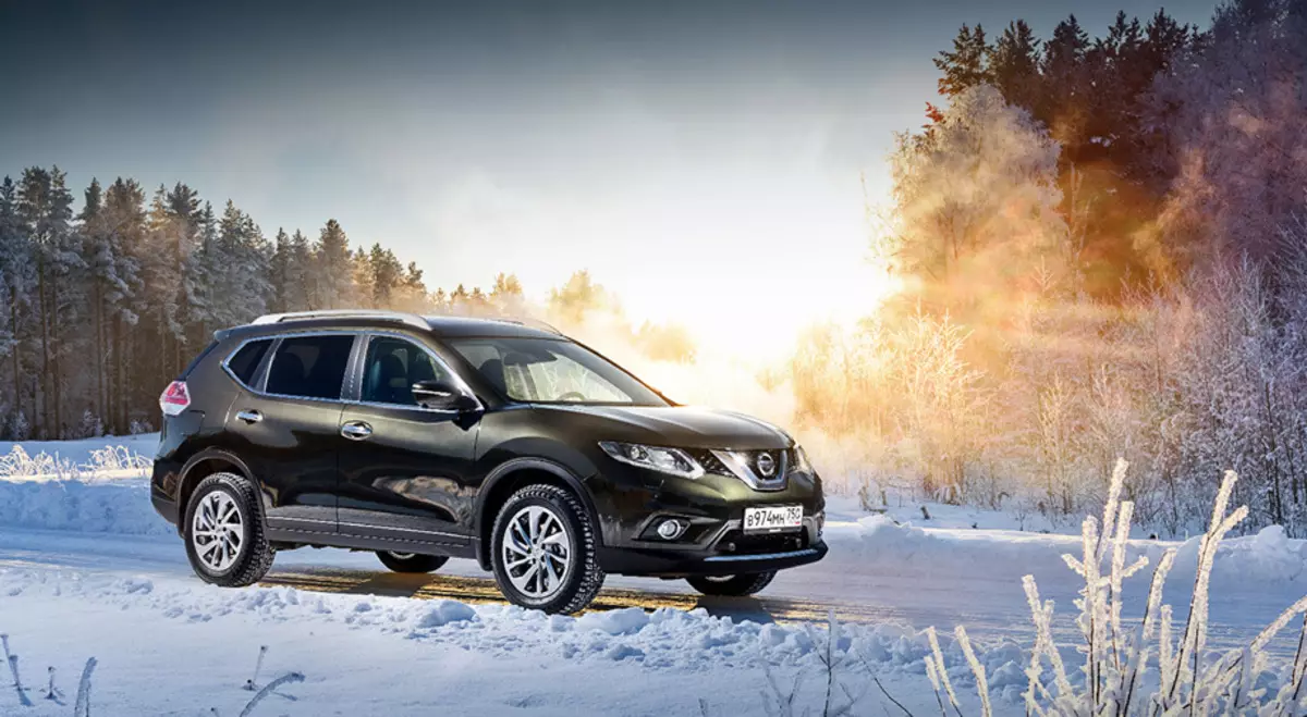 Sisi bwana Kaskazini Kirusi na New Crossover Nissan X-Trail 10209_11