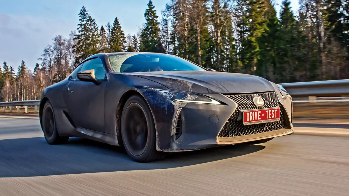 Halt in Schritt vom Verständnis des Coupés Lexus LC 500 1055_18