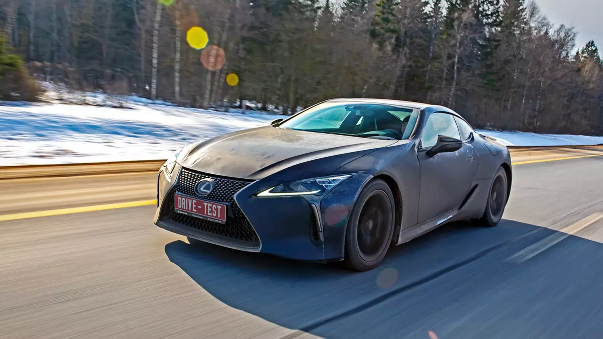 Zaustavite se u koraku od razumijevanja Coupe Lexus LC 500 1055_9