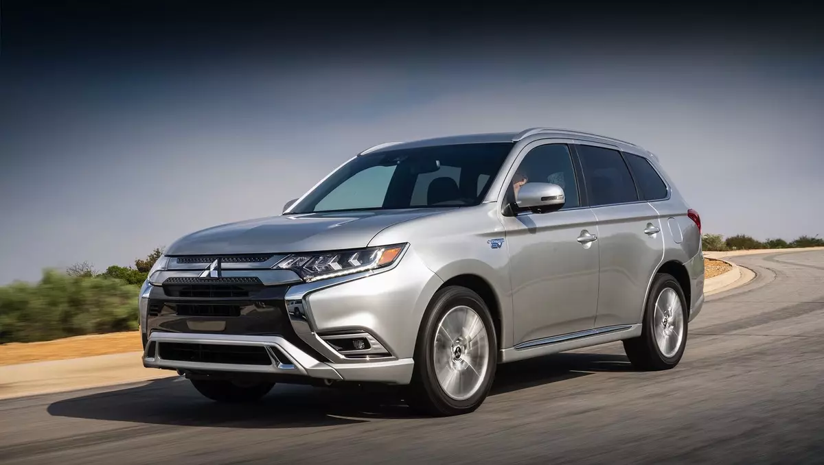 Uppdaterad Mitsubishi Outlander Phev nådde USA