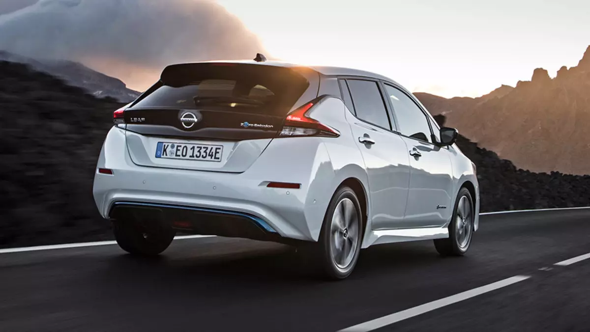 Bestuur Nissan Leaf Electrocarrier met een pedaal 1231_13