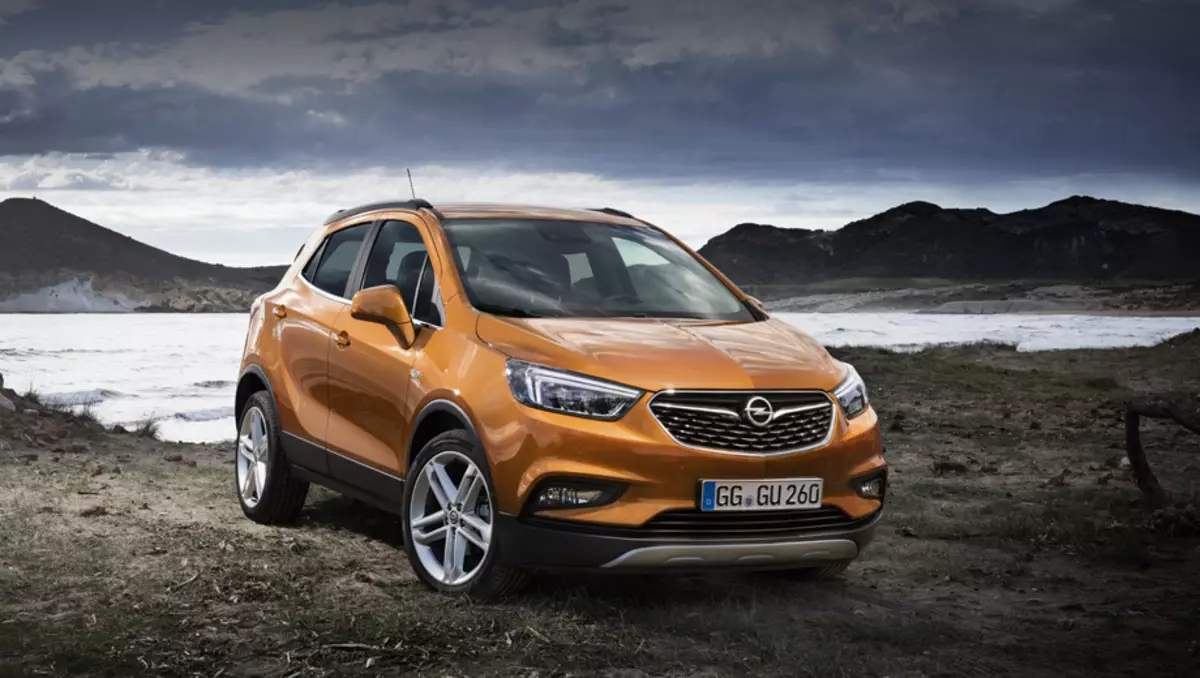 Updated Opel Mokka X crossover gets to customers in the fall