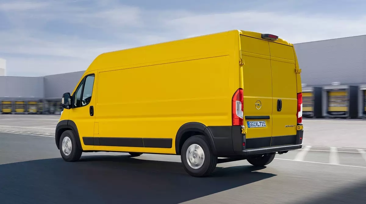 Electric Movano-e kuruna Opelle Vans Linja