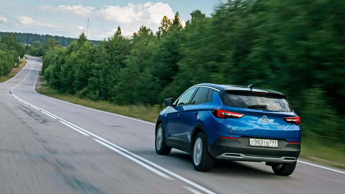 Nous croyons en tout l'allemand avec le crossover Opel Grandland X 1248_9