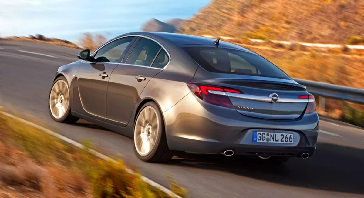 Invibly ni awọn alaye ti awọn restyling awoṣe Opel insignia 1253_10