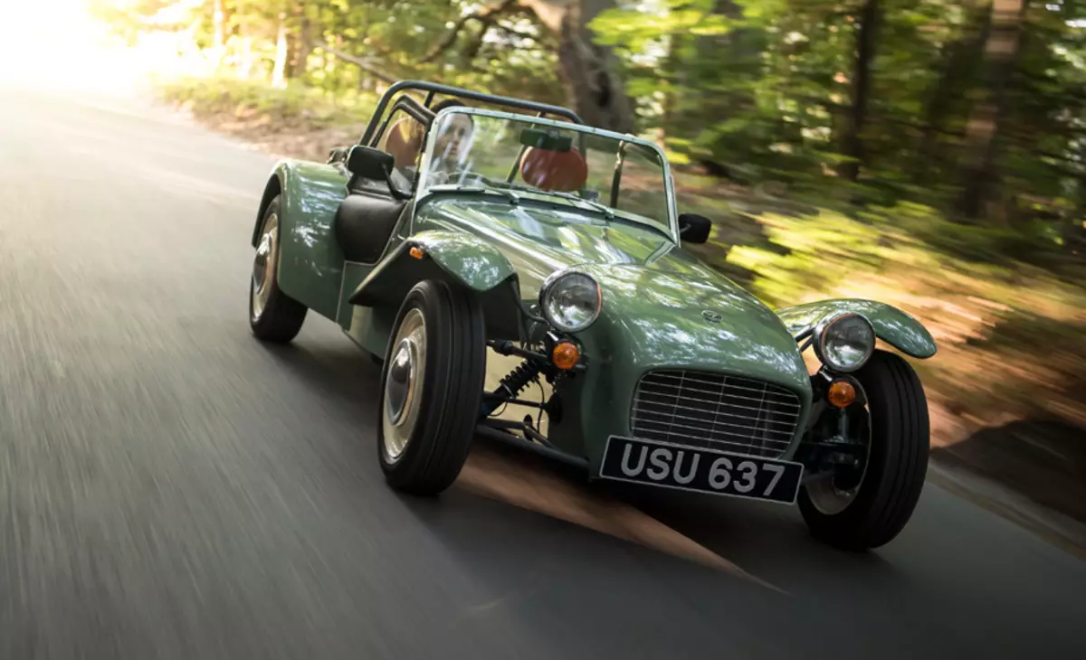 Roadster Caterham Seven Sprint iznāks ierobežots izdevums 12694_4