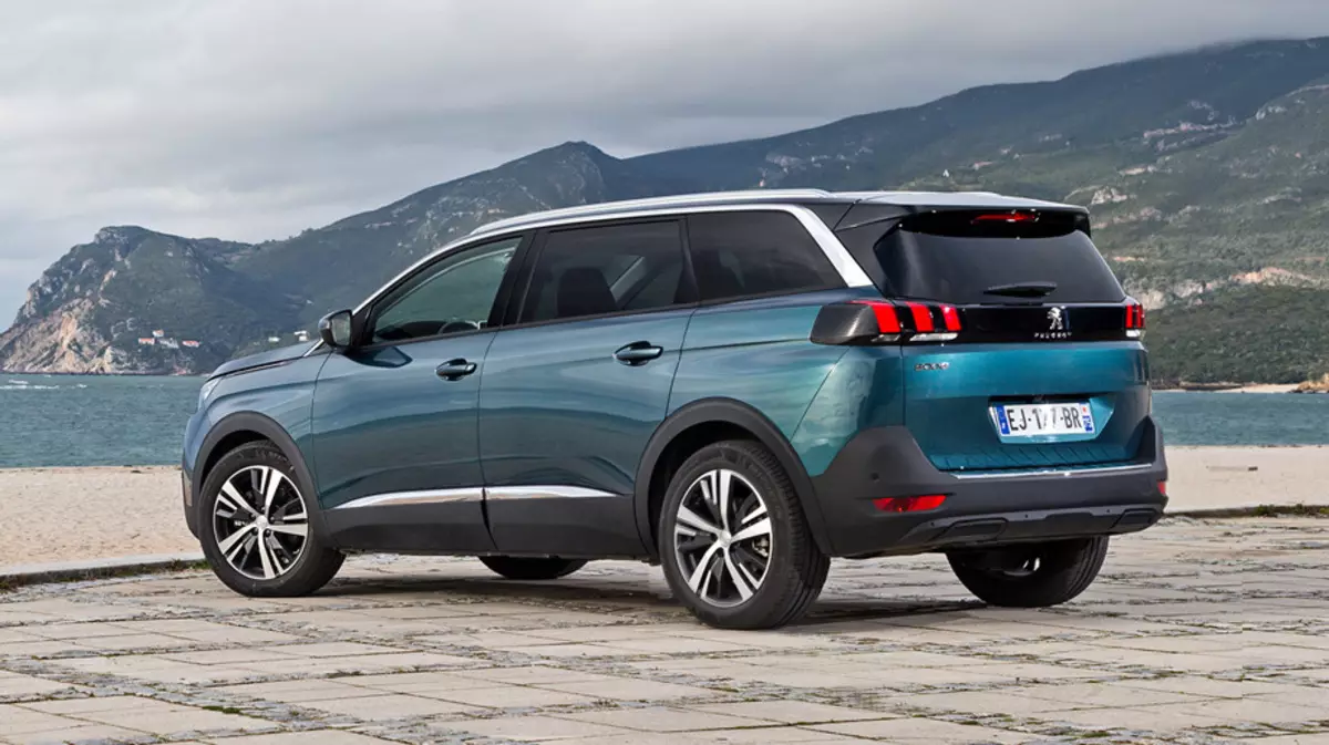 Lengkapi nomer kanthi Peugeot 5008 Crossover pitung pitu