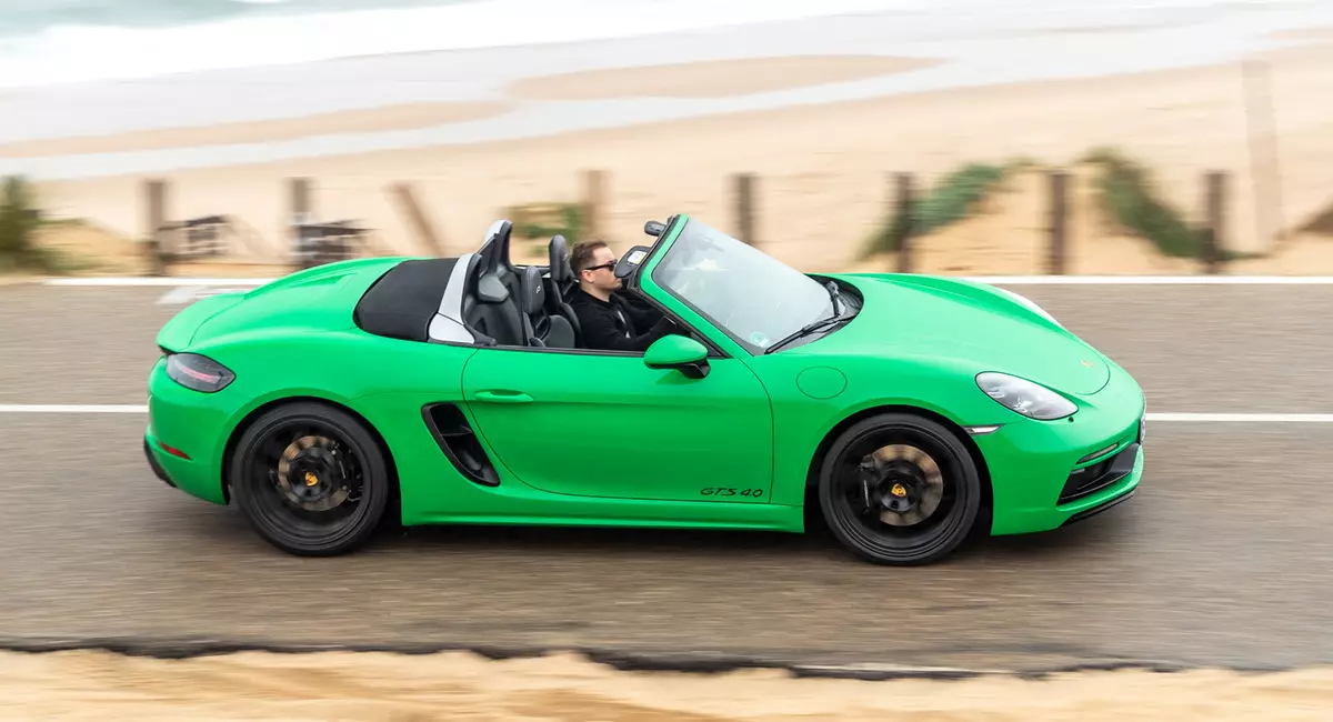 Skila vantar hylkjum Porsche 718 GTS 4.0 1302_4