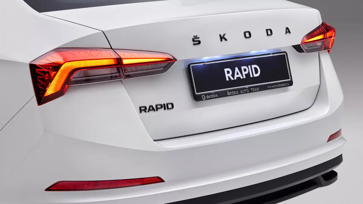 Skoda Rapid Орусия үчүн спорт басылма версиясында кийинген 1355_1