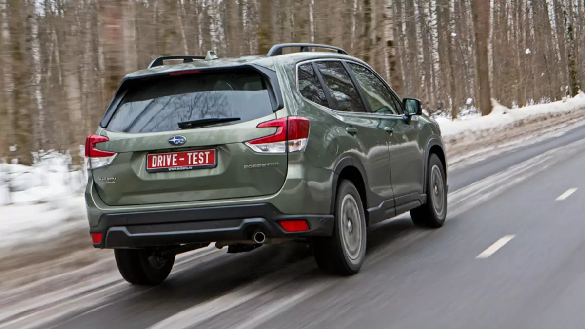 Vi gir en hyllest til Subaru Forester Crossover med en basismotor 2.0 1383_5