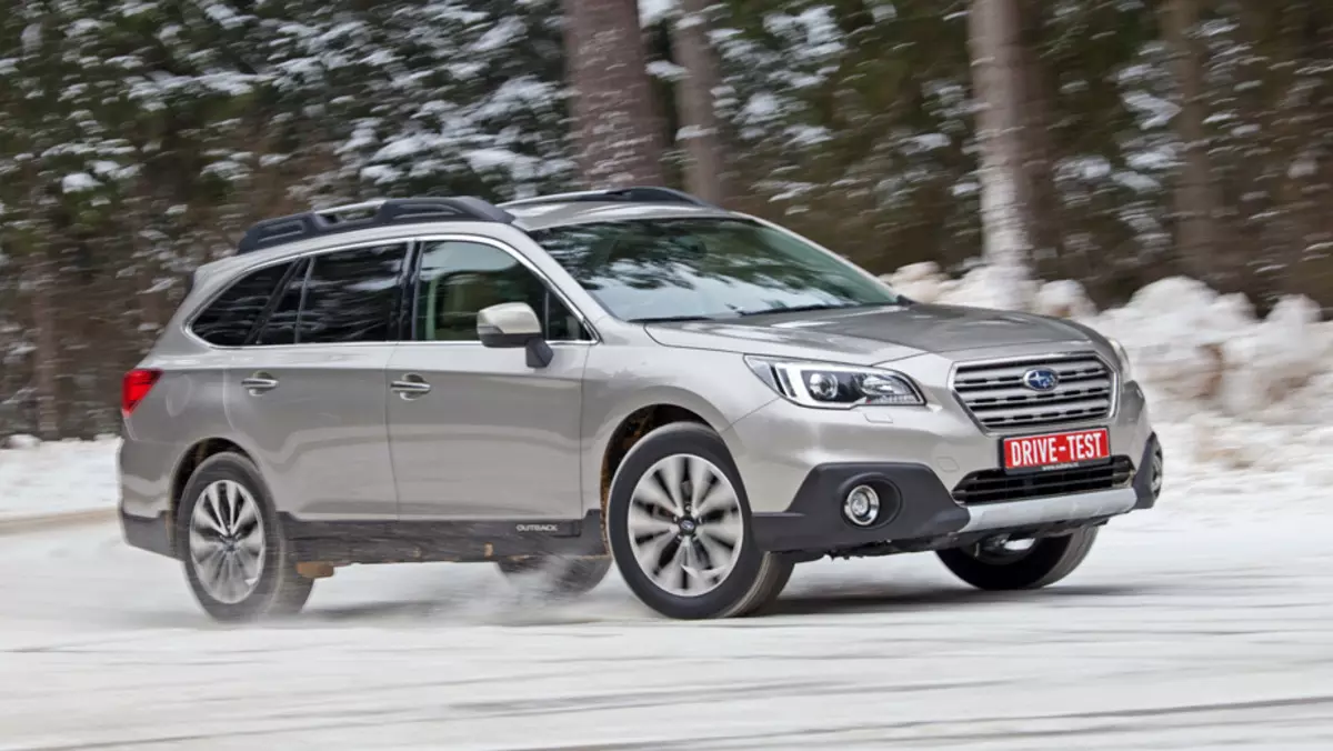 ພວກເຮົາເອົາ subaru outback ກັບກົງກັນຂ້າມຂອງ VW Passat AllTrack Universal 1388_2