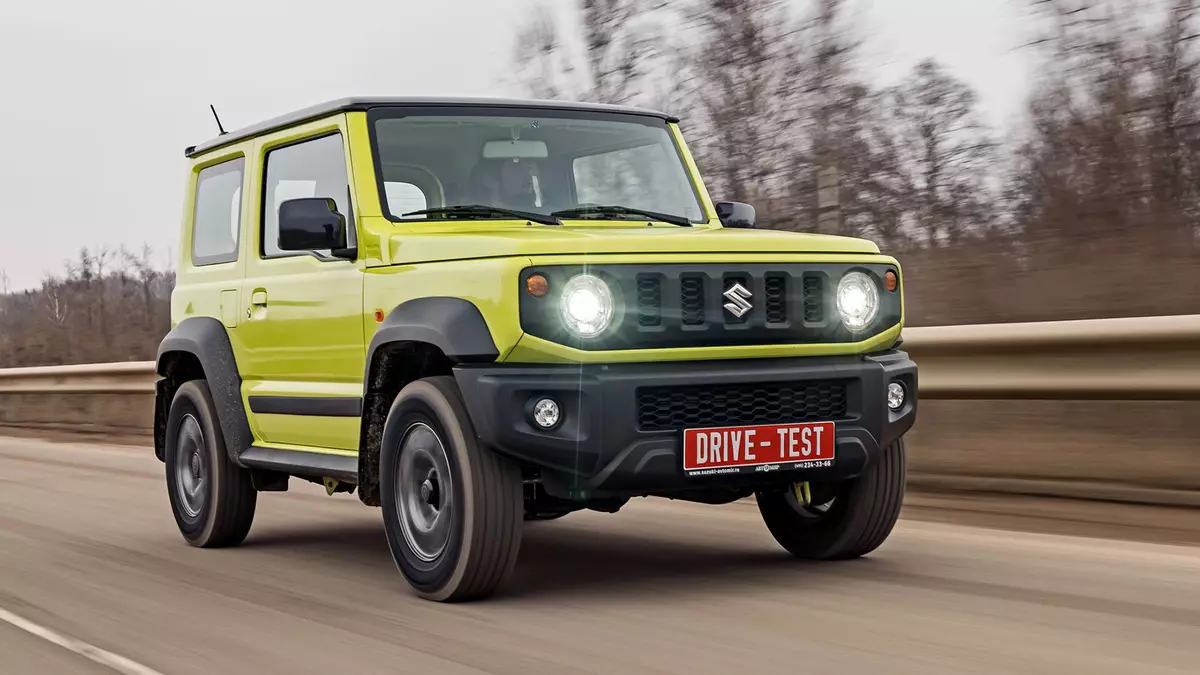 Re kenya letsoho ho phahamisoa ha Suzuki Jimny holim'a pele 1404_3