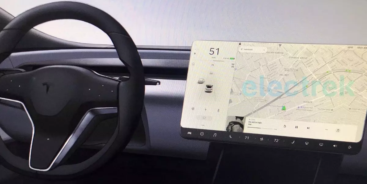 NHTSA kërkoi të tërhiqte 158 mijë makina Tesla