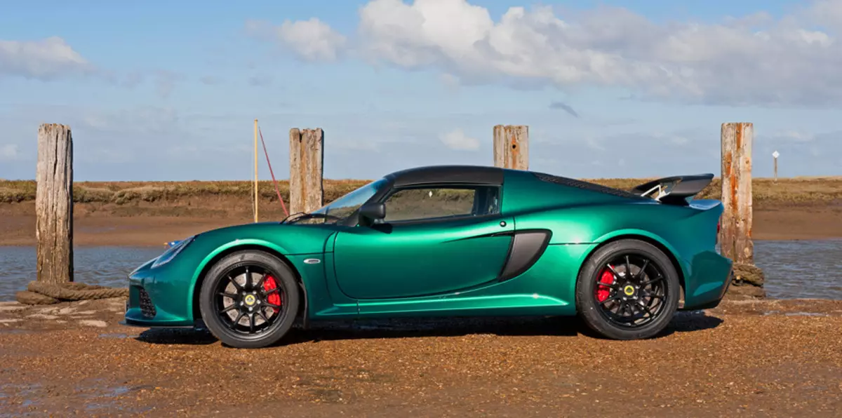 Coupe Lotus Exige Sport 350 Nó bật ra dễ dàng hơn 