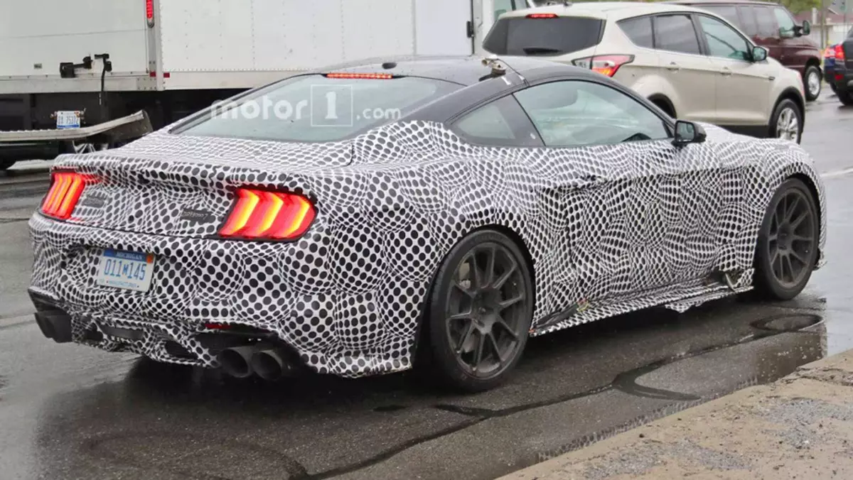 New Mustang Shelby GT500 ne bo presenečen 15271_1