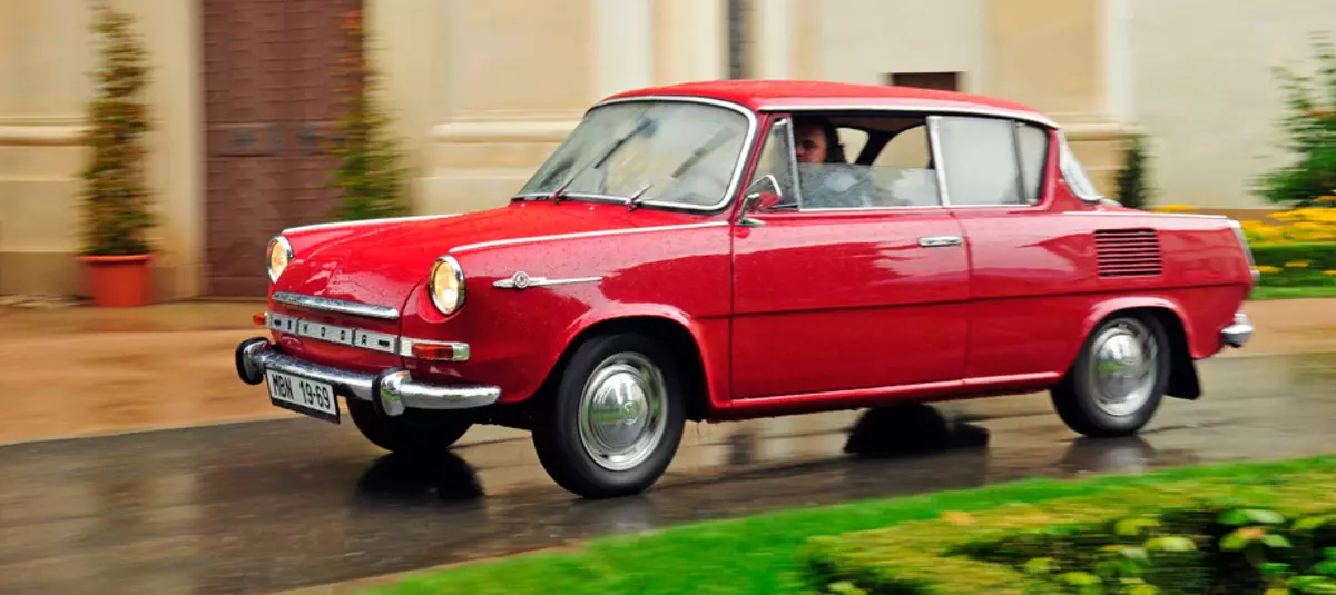 Mir kombinéieren Oldtimemers vum Skoda Mark op hirem Gebuertsdag 1536_11