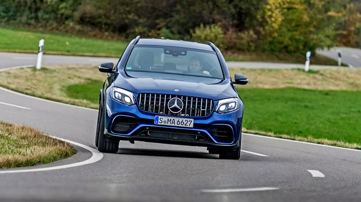 Wir erfahren den Grad der Tollwut aus dem Crossover von Mercedes-AMG GLC 63 15378_7