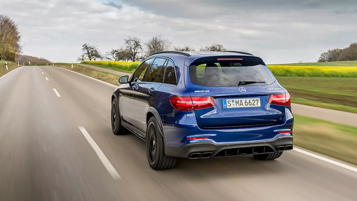 ଆମେ Mercedes-AMG GLC 63 S କ୍ରସଓଭର ରୁ ରାବିଜ୍ ର ଡିଗ୍ରୀ ଦଣ୍ତିତ 15378_8