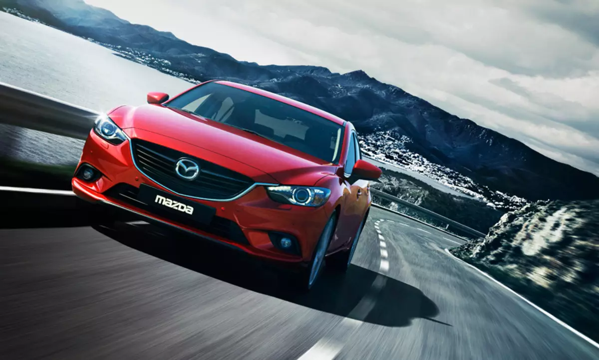 Va llançar la llum de l'estudi sobre el nou sedan Mazda6 1565_15