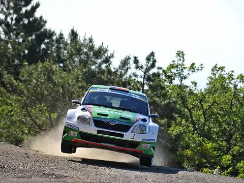 Rally Rally Rally como um estágio da série IRC do mundo 1576_5