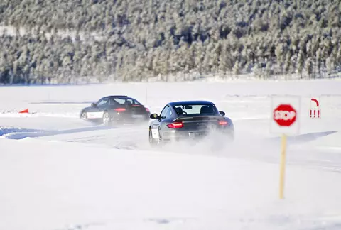 Wir scheiden das Feuer im Jenseits für Porsche Sportwagen 1579_6