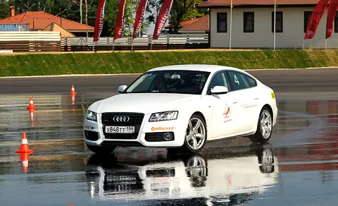 Audi Training Camp je potrebna za poznavanje meje dovoljenega 1591_10