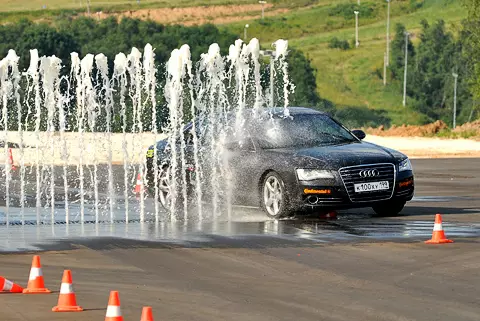 Audi Training Camp je potrebna za poznavanje meje dovoljenega 1591_9