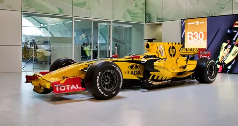 Kunst! Kif Żomm Imnieħer fit-Tim tar-Riħ Renault F1 1594_2