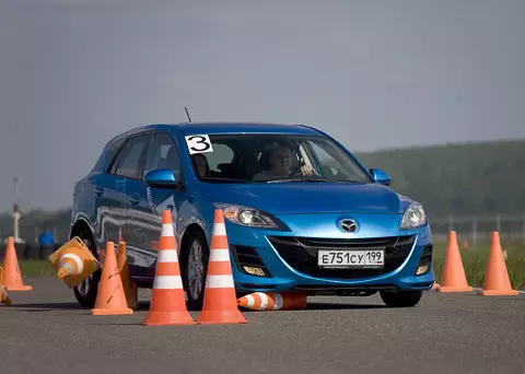 O que graças às instrutores da escola Mazda Sport Academy 1595_7