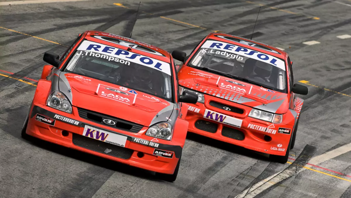 Kunst! Ons sien hoe Lada woon in die WTCC Championship 1601_27