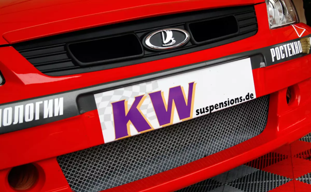 Kunst! Ons sien hoe Lada woon in die WTCC Championship 1601_29