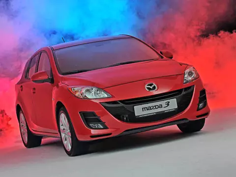 کونست ما هنر تیراندازی استودیو را درک می کنیم، به Mazda 3 جدید عادت کرده ایم 1604_10