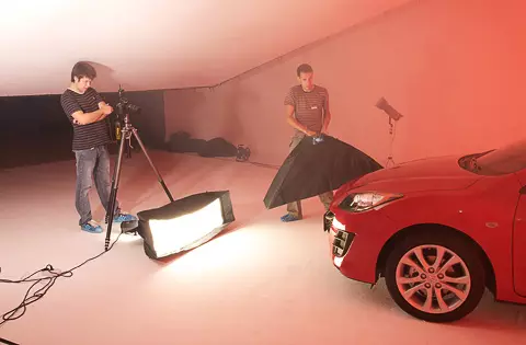 ¡Arte! Comprendemos el arte del estudio de filmación, está acostumbrado a la nueva Mazda 3 1604_5