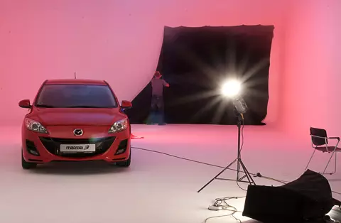 ¡Arte! Comprendemos el arte del estudio de filmación, está acostumbrado a la nueva Mazda 3 1604_6