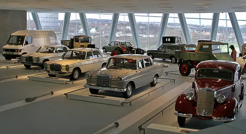 Kunst! Τι είναι ενδιαφέρον για το νέο Μουσείο της Mercedes-Benz 1612_18