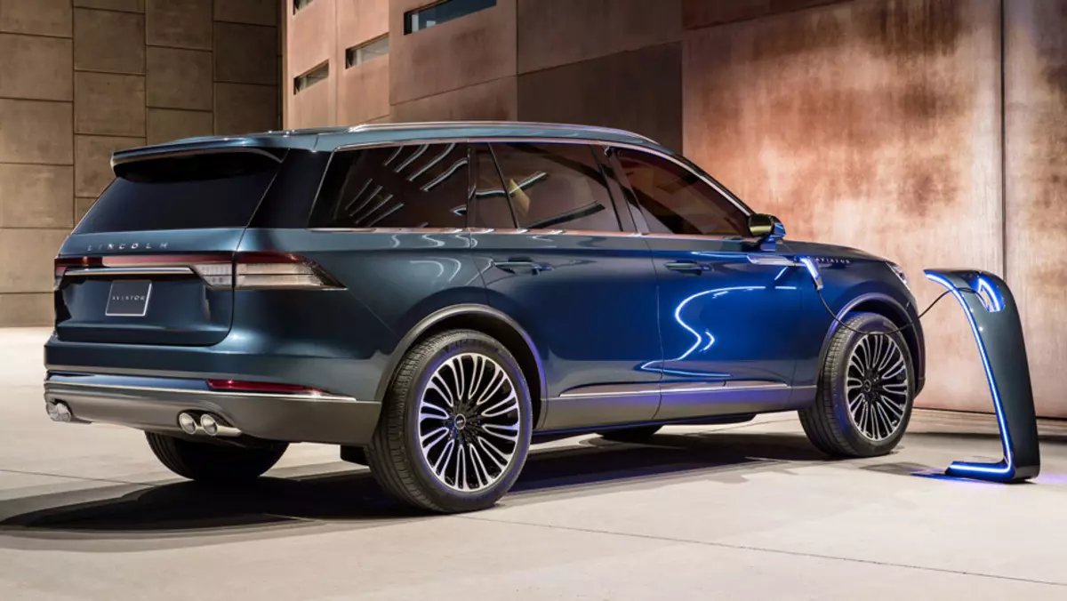 مدل Lincoln Aviator در وضعیت مفهوم احیا شده است 17179_1