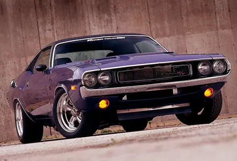 Kunst! Monster-öljyt Dodge Challenger ja Plymouth 'CUDA 17569_3