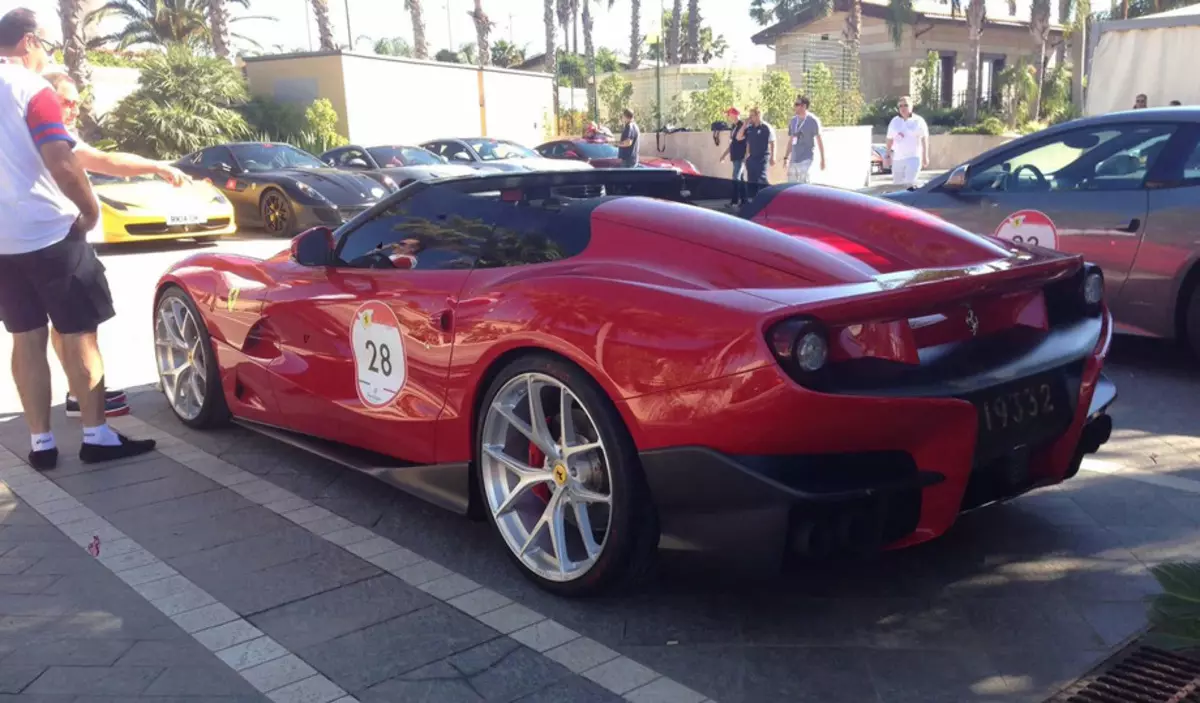 Ferrari F12 TRS Roadster debutearre op Sisylje 18442_2