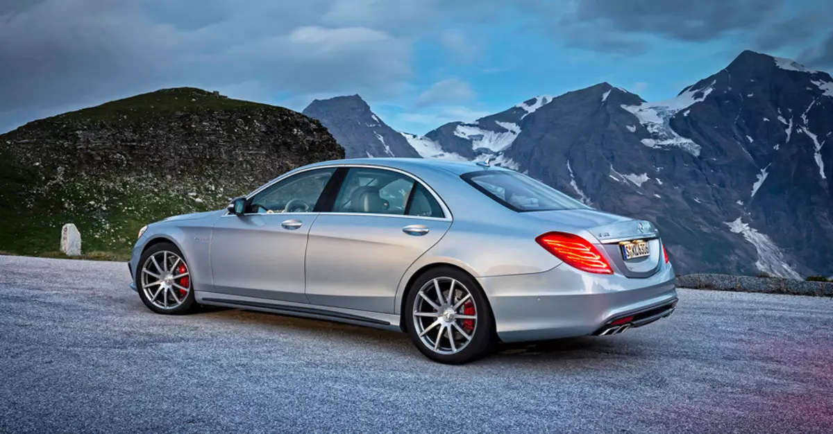 Smoe na All-Pogoda Superman Mercedes S 63 AMG 4MATIC 18930_1