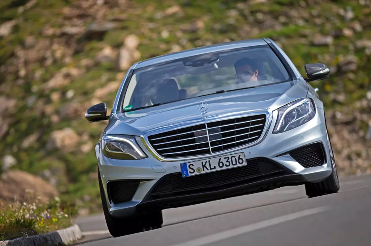 Roe në të gjitha motit Superman Mercedes S 63 AMG 4matic 18930_14