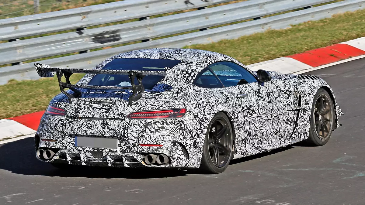 Suplemento: Mercedes-AMG GT Black Series ricevis ŝanĝitan motoron 1903_2