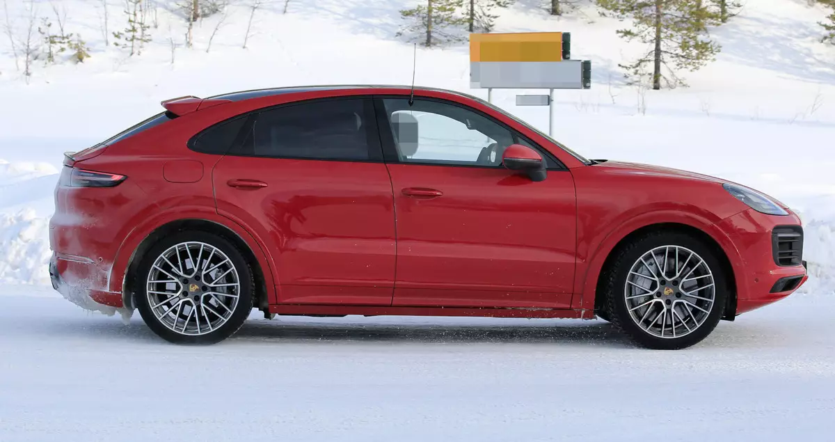 Testet e dimrit hapën Porsche Cayenne Coupe GTS 1949_2