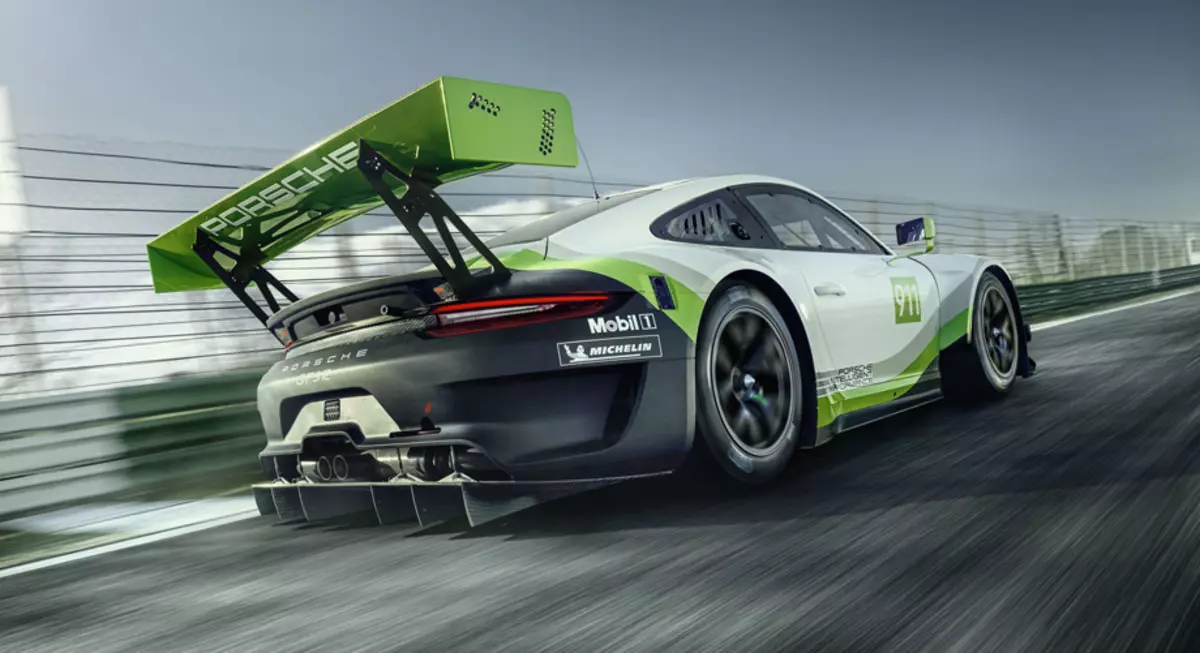 Coupe Porsche 911 gt3 r imekuwa kasi na vizuri zaidi. 2056_1