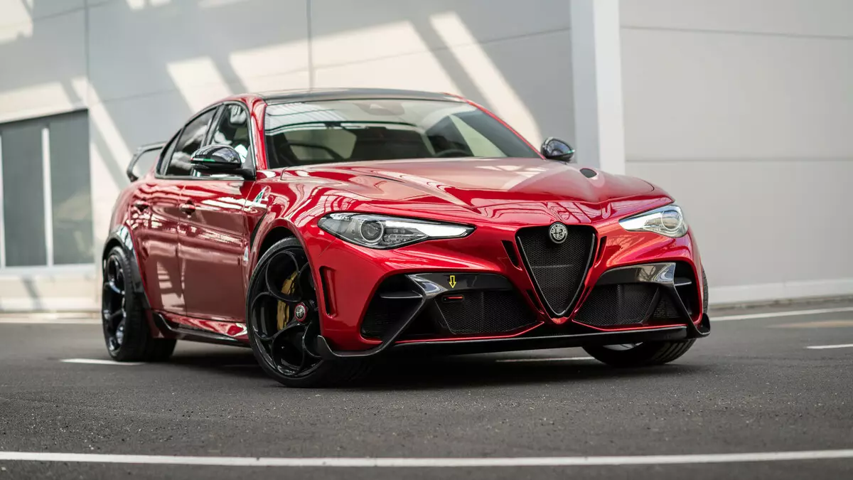 Alfa Romeo irrifjuta li joħloq Crossover Stelvio GTA