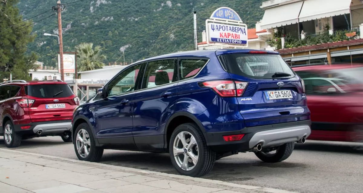 Οδηγούμε ένα χείλος με ένα ενημερωμένο crossover Ford Kuga