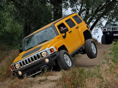 Ons ervaar 'n opgedateerde Hummer H3 2329_9