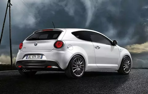 Ngeunaan Alfa Romeo bakal sukses dina MITO opat-licking 23707_1