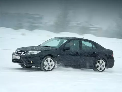 Жаңартылған Saab 9-3-тегі қысқы рейстер 2374_7