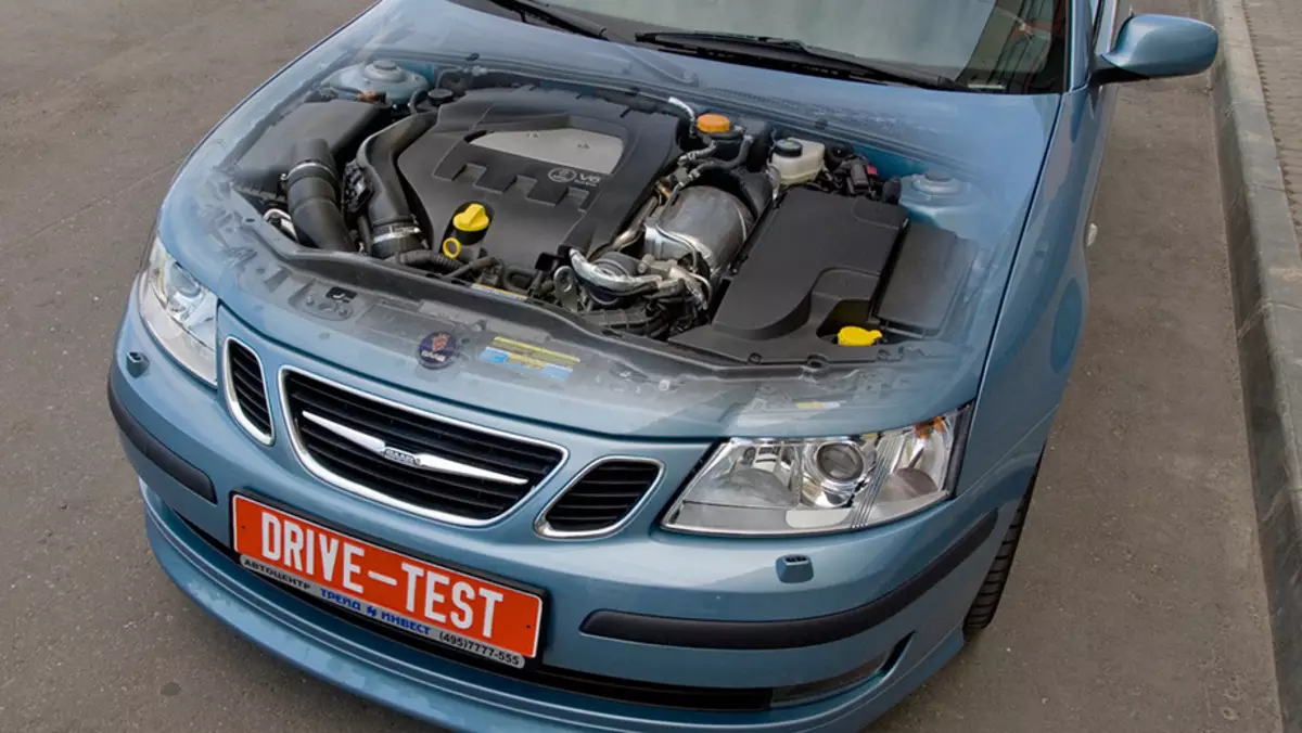 เรียนรู้ที่จะบินบน Saab 9-3 แปลงสภาพ 2375_7